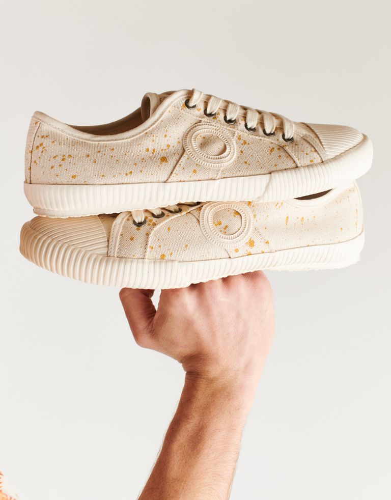 שופרא | נעלי גברים ממגוון מותגים משובחים